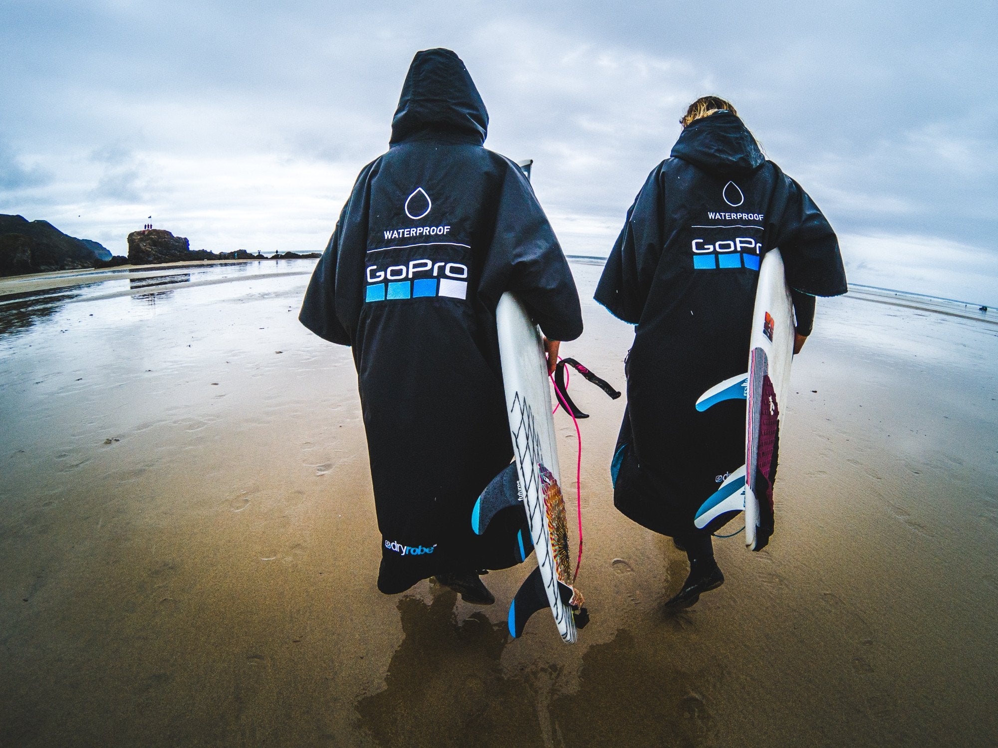 GoPro® - dryrobe® When brands just fit together, perfectly. – Dryrobe® USA