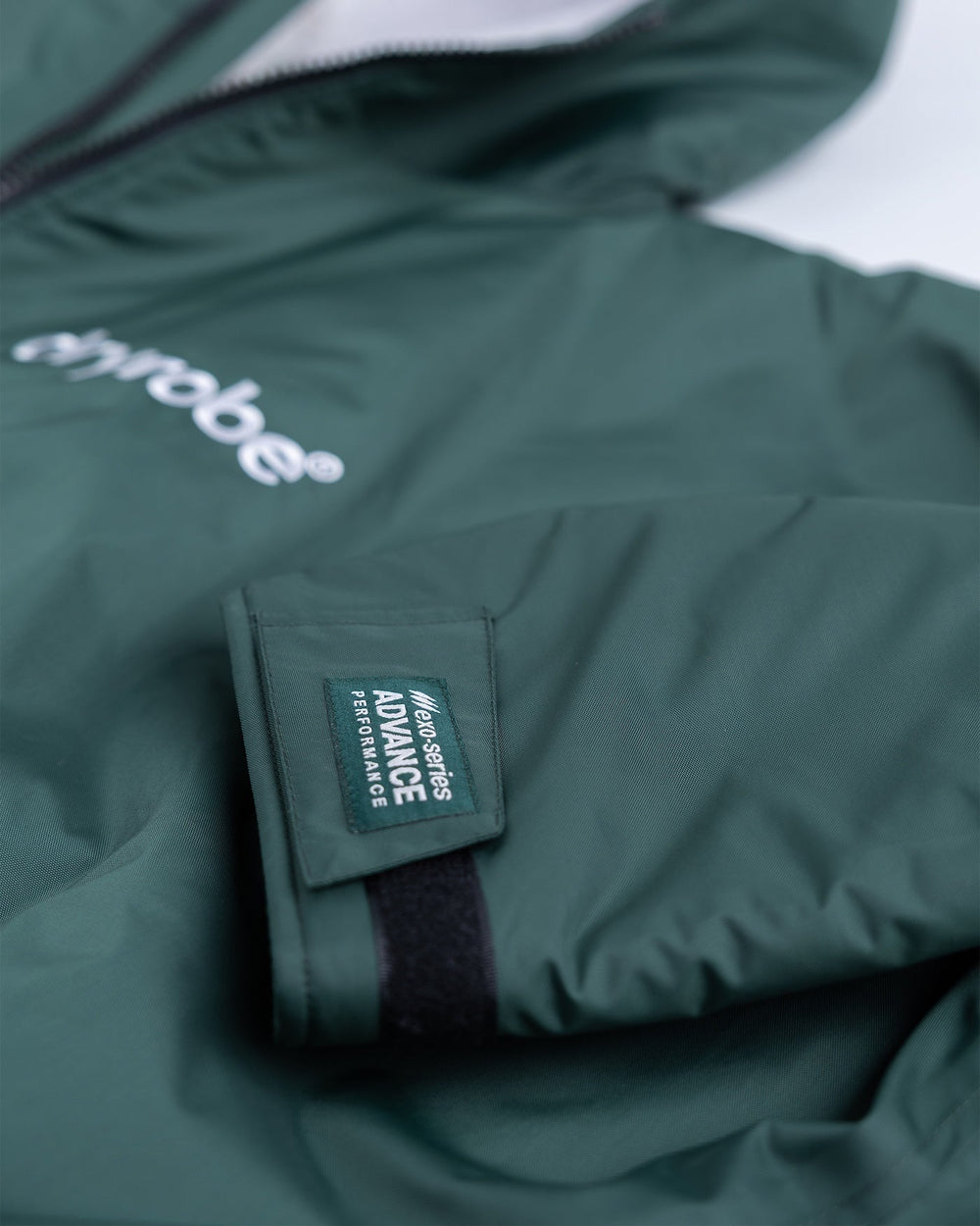 Dark Green Grey Long Sleeve Advance Changing Robe | Dryrobe® – Dryrobe® USA