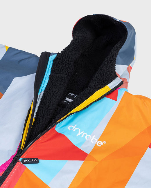 Abstract Long Sleeve Adult Changing Robe | Dryrobe® – Dryrobe® USA