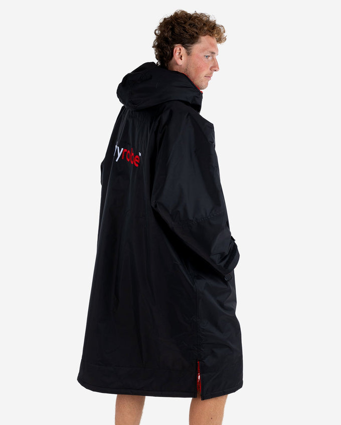 Black Red Long Sleeve Adult Changing Robe | Dryrobe® – Dryrobe® USA