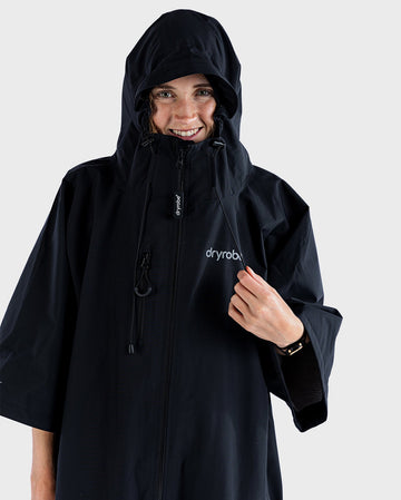 Black Lite Changing Robe | Dryrobe® – dryrobe USA
